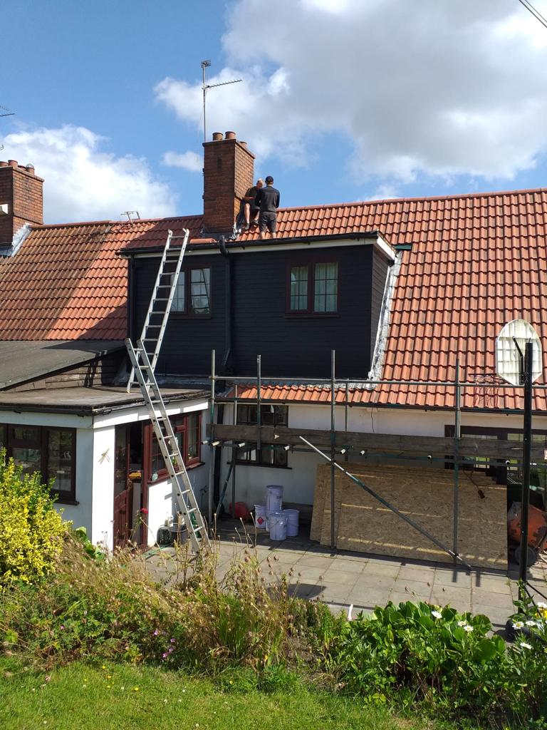 New Tiled Roof | Tiled Roof Repairs – DPW Roofing Newport South Wales